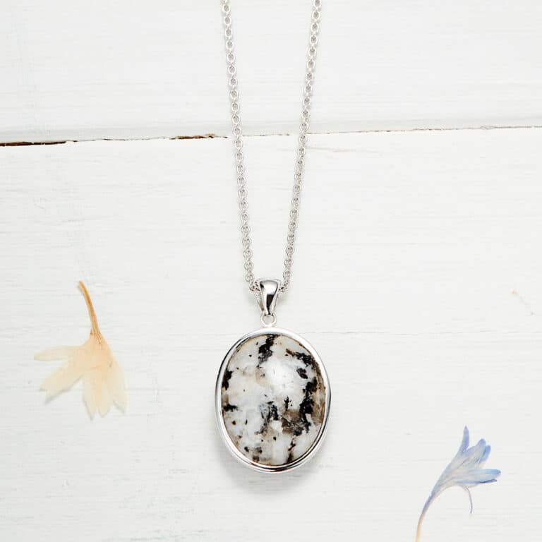 Cornwall Gold - Tolgus Granite Large Oval Pendant